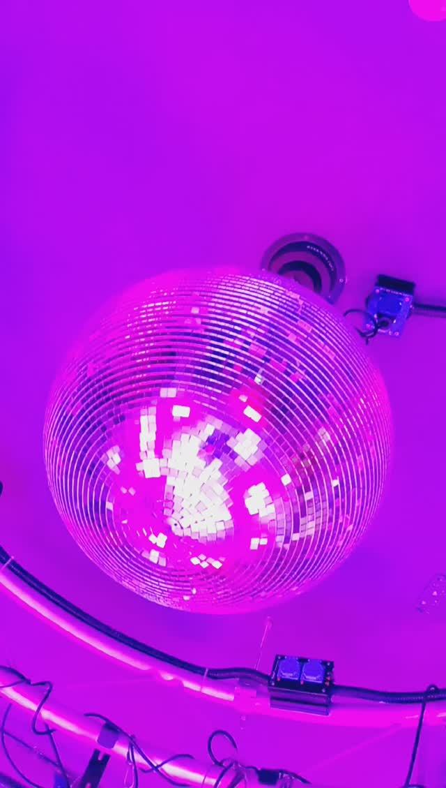 Лунное диско 🌔🌕🌖 танцы в темноте .mp4