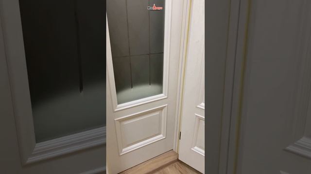 Межкомнатная дверь Монпелье Бланко Гравировка со стеклом