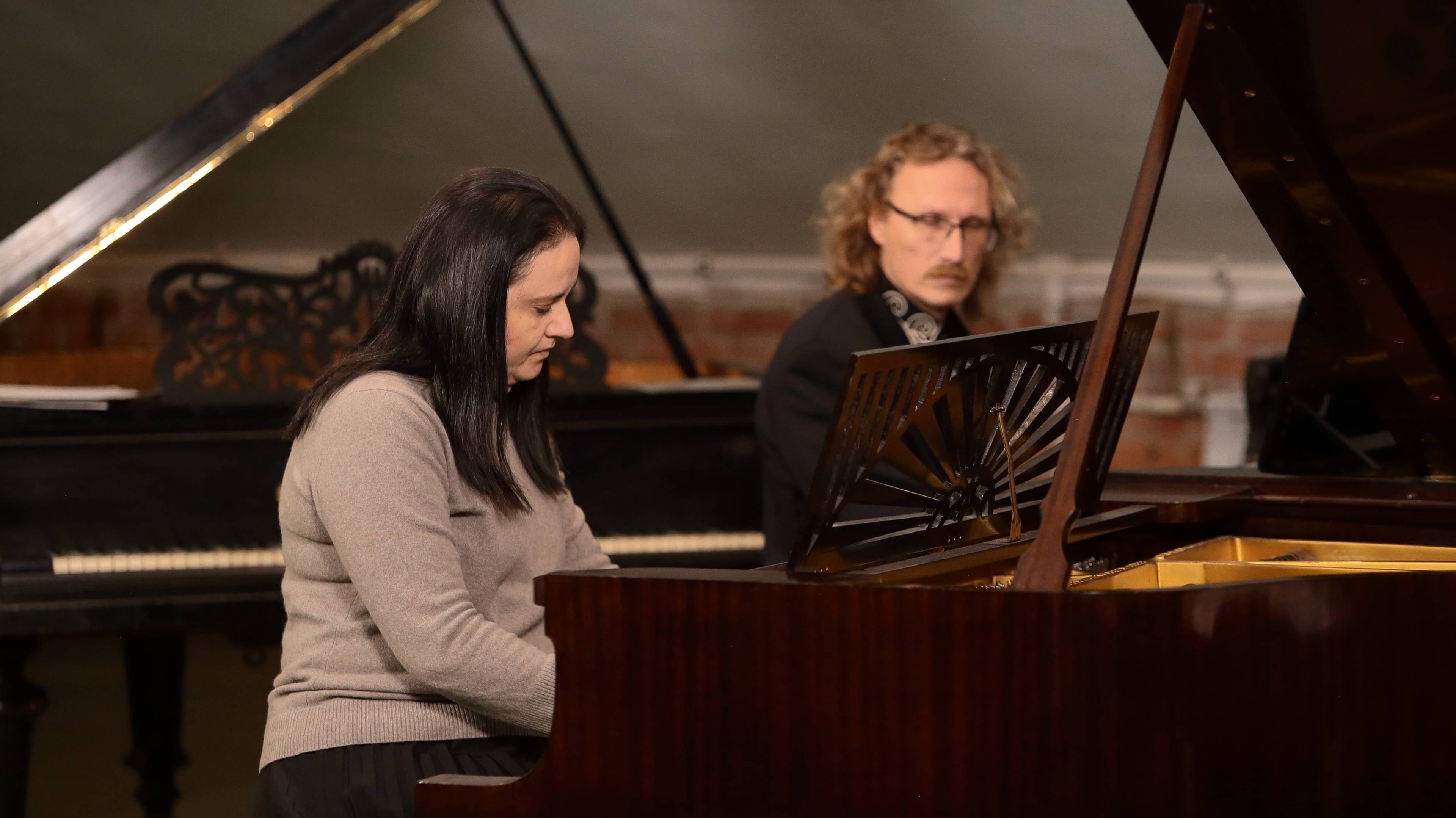 Исполняет Лариса Бывалина