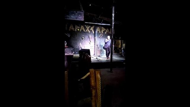 Раф за 300 - LEKA (поёт сам автор одноим. трека LV) / [бутлег с Квартирника у Гарри на В.О.]