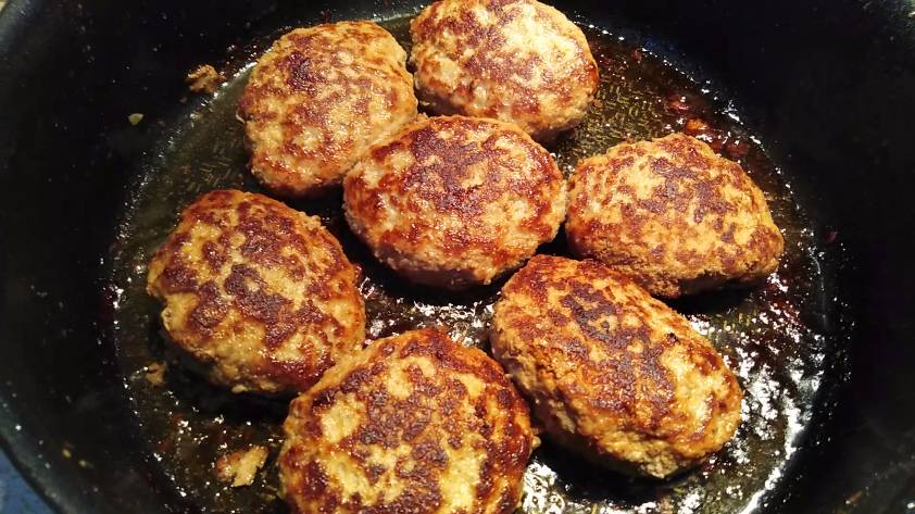 КТО ПОПРОБОВАЛ, ПРОСИЛИ ДОБАВКИ. КАК ВКУСНО ПРИГОТОВИТЬ МЯСНЫЕ КОТЛЕТЫ.