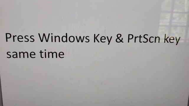 How to take screenshot on Windows 10 with PrtScn key - смотреть видео ...