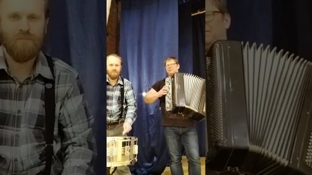 Угадай мелодию