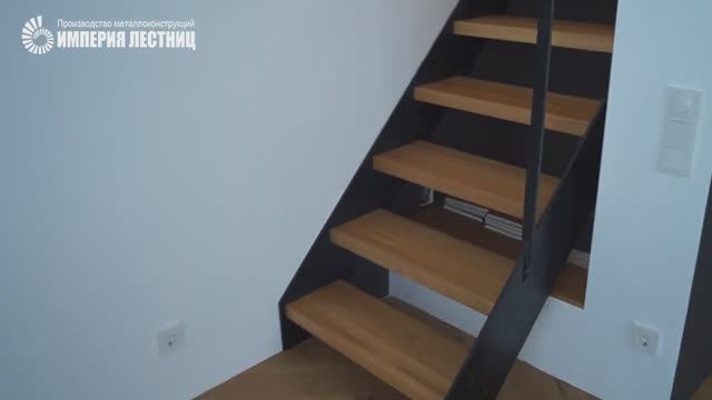 Лестница в квартире на второй этаж с в стиле ЛОФТ