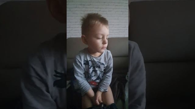 Не хочу в детский сад)))
