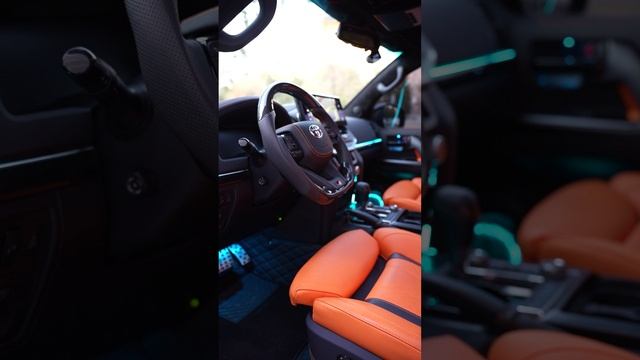 Шикарный Land Cruiser 200 в стиле 300 со звёздным небом в салоне и с элементами Wald Black Bison