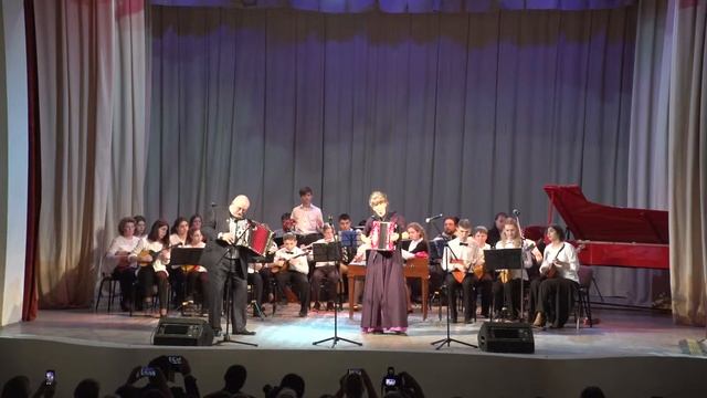 Оркестр народных инструментов ЩДМШ - Е.Дербенко "Суматоха"