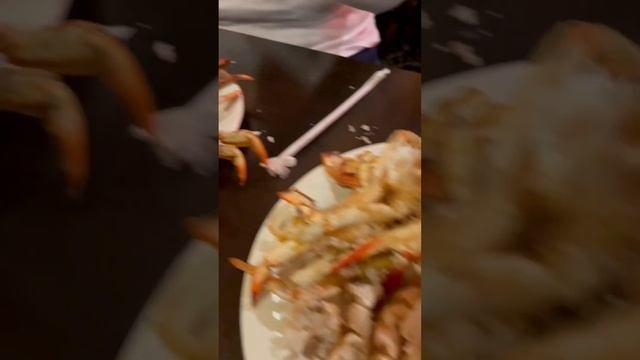 THE FOOD IS YUMMY -SHRIMP AND CRAB (P4) #Shorts@JennaHo99
