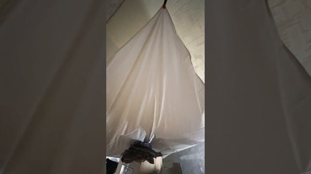До/после установки натяжного потолка