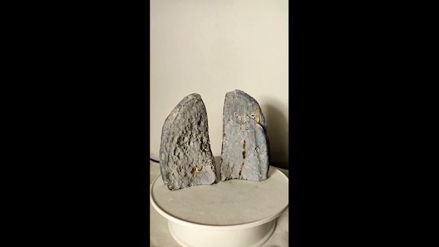 Минерал Агат сапфирин 5x13x12.5 см