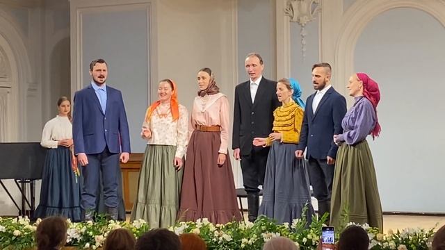 ВЕЧЕРОК-ТО ВЕЧЕРЯЕТСЯ | THE EVENING IS BEGINNING