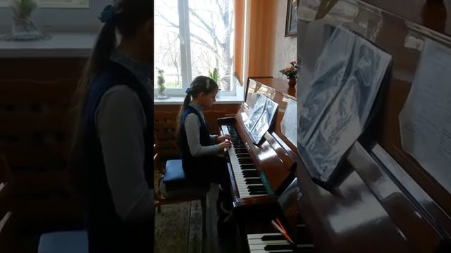 Анна Аргер 9 лет Дж. Майлз "Египетский танец"