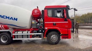 Очередная отгрузка надежного автобетоносмесителя SHACMAN 6х4 2024 года! Поздравляем нового владельца