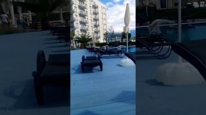 У бассейна )) привет команде . ВОТ ТАКИЕ ПОЕЗДКИ НАМ ОПЛАЧИВАЕТ КОМПАНИЯ !!!  Сочи 2016