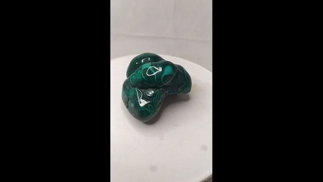 Малахит 6х9х7 см