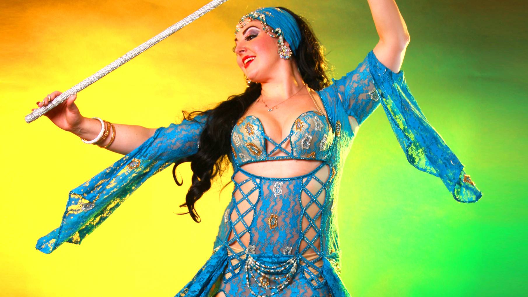 Saidi dance master - Vanessa of Cairo - improvised workshop materials demonstration