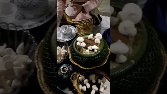 ชิมขนมเห็ดโคน  ที่งานสมโภชกรุงรัตนโกสินทร์240ปี โซนพิพิธภัณฑสถานแห่งชาติพระนคร