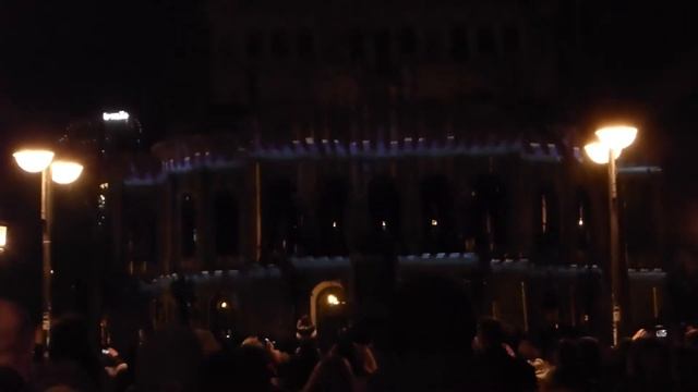 EVENTS IN FRANKFURT - LUMINALE ALTE OPER - Light Show Alte Oper ...