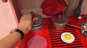 Детская игровая кухня Princess kitchen with fridge Видео обзор