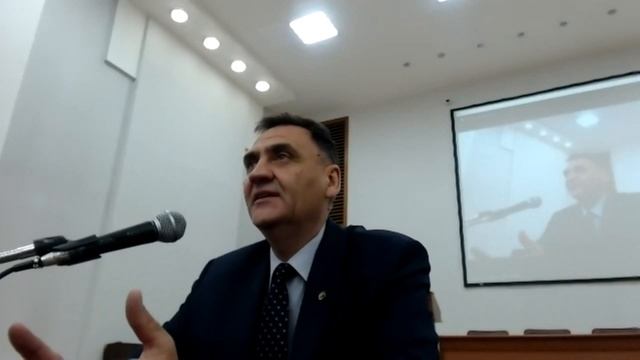 Приветственное слово чл.-корр. РАН Д.П. Гладкочуба и к.г.-м.н. И.С. Шарыгина