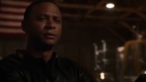 The Flash S03E08 Barry Tells Everyone About FlashPoint