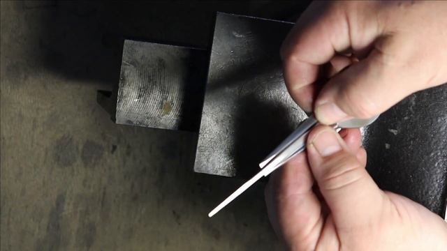 Как заклепать язычок варгана