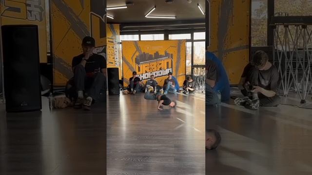 Выход в 1/8 на no mercy // Breakdance battle #bboy #breakdance #dance #nomercy #брейкинг #брейк