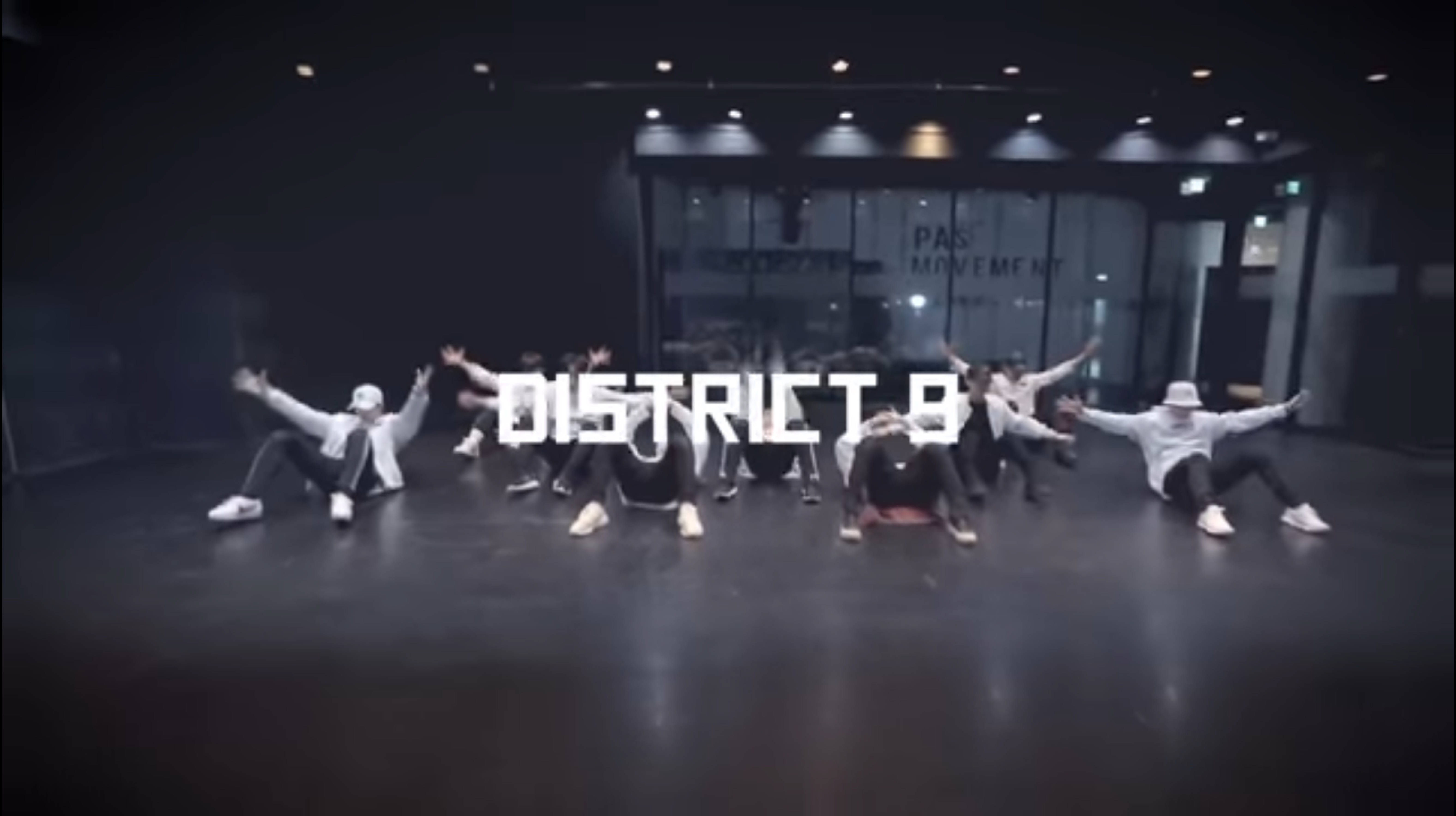 Stray Kids - 'District 9' dance practice mirrored