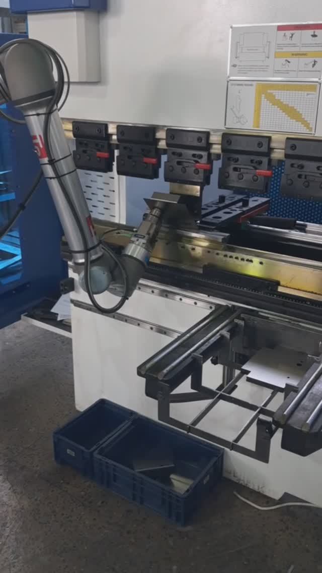 Листогибочный пресс ADH WAD 50T/1300. Интеграция с коботом Technored.