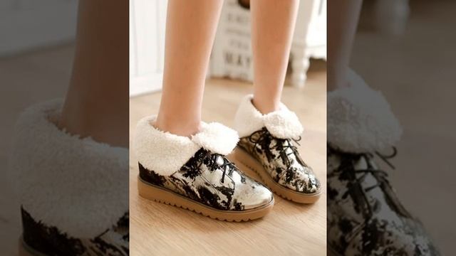 Warm snow boots short platform wedges boots.avi