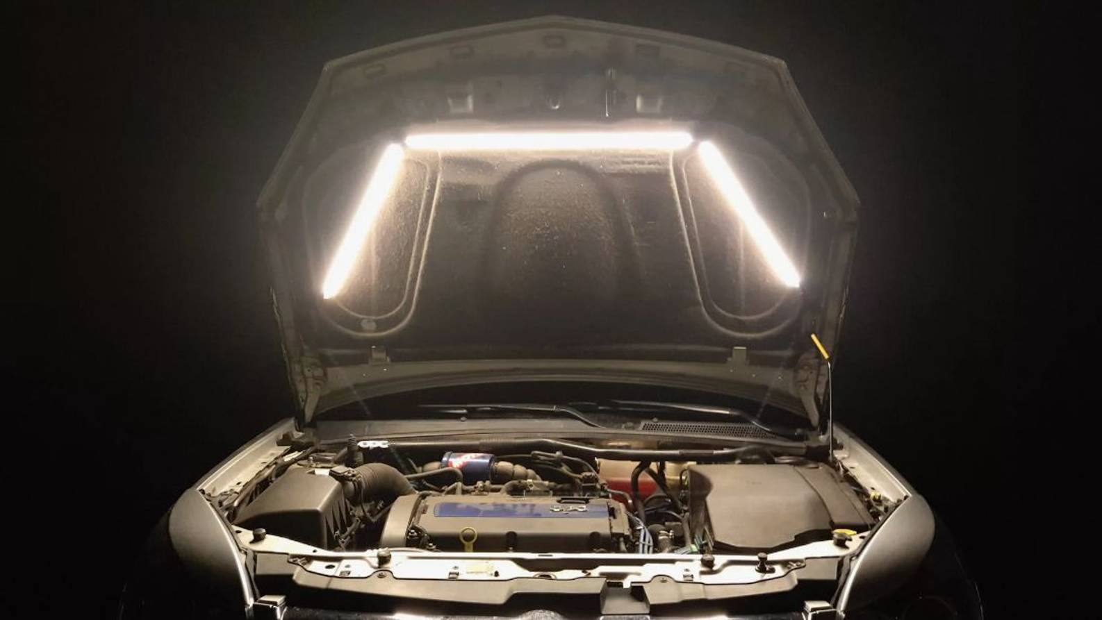 Свет под капот, для Вортекс. Монтаж -1Light under the hood, for the Vortex Cord. Installation -1