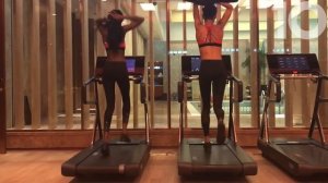 Victoria's Secret: 10's Holiday Countdown With Dilone & Leomie Anderson