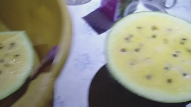 жёлтый арбуз 2024.08.06