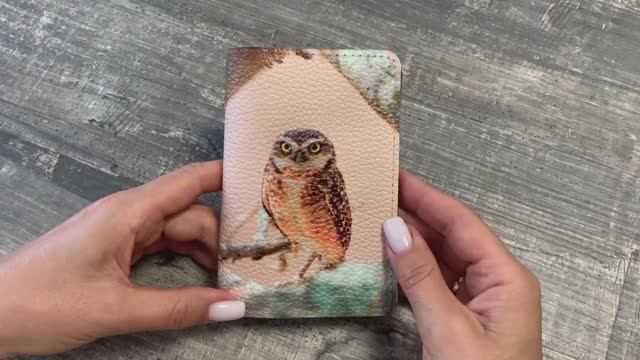 Обзор на обложку на паспорт с изображением совенка Eshemoda из натуральной кожи