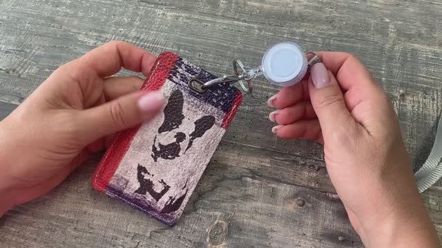 Обзор на чехол для бейджа, магнитной карты, пропуска, Собака в стиле Гранж Eshemoda