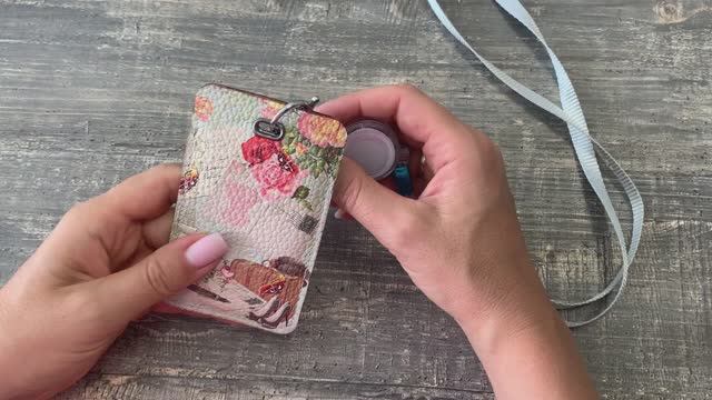 Обзор на чехол для бейджа, магнитной карты, пропуска, с изображением Парижа Eshemoda