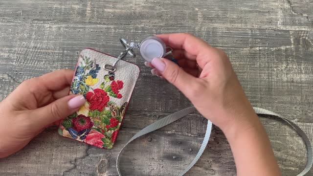 Обзор на чехол для бейджа, магнитной карты, пропуска, с изображением цветов Eshemoda