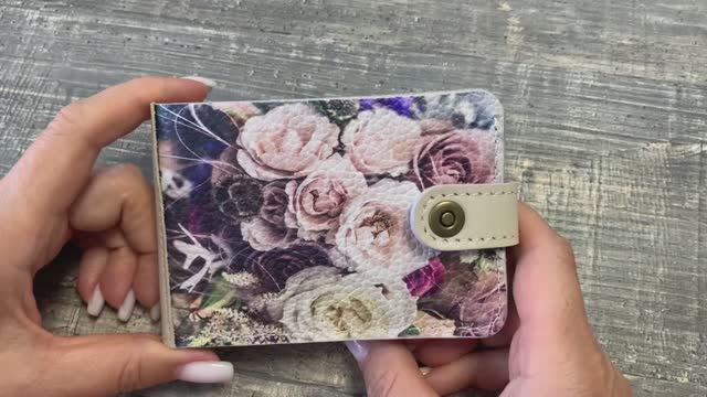 Обзор на портмоне из натуральной кожи с изображением роз Eshemoda