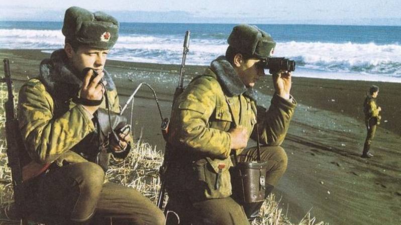 На ветру дождевом. Песня советских пограничников.