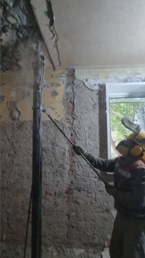 демонтаж пола 2го этажа под лифтовую шахту