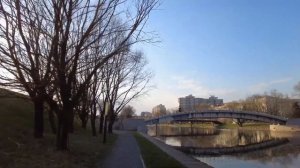 Прогулка по парку 40-летия Великого октября в Минске ранней весной. Отличное место для от