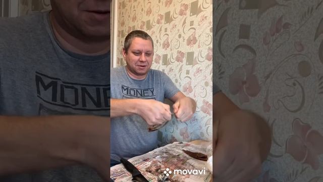 Мастер класс от Виталия/Виталя первый раз чистит селёдку