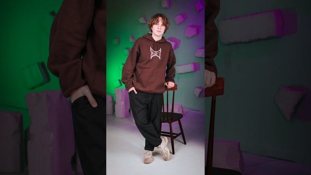 Выпускные альбомы для 9 и 11 классов
+ ещё одна креативная съёмка ❤️