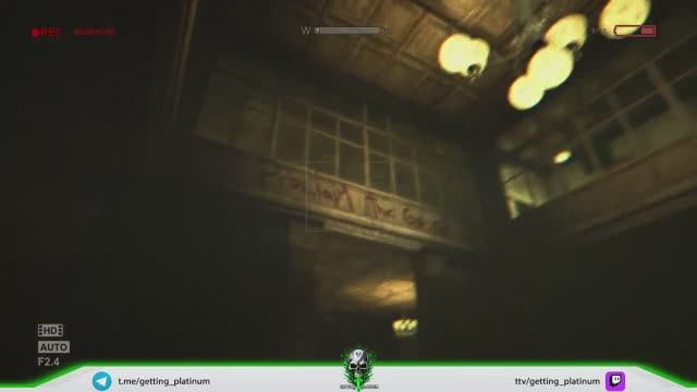 Первый вопрос на интервью: - А зачем Вы взяли нож?! | Прохождение Outlast #1 | Свободная трансляция
