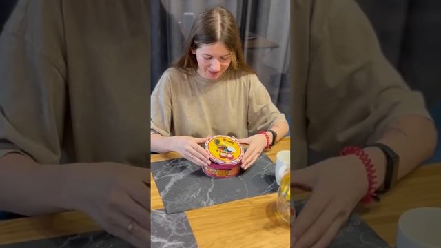 А вы бы обрадовались или огорчились ? #live #sewing #shorts