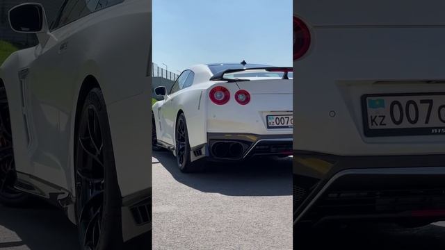 Nissan GTR