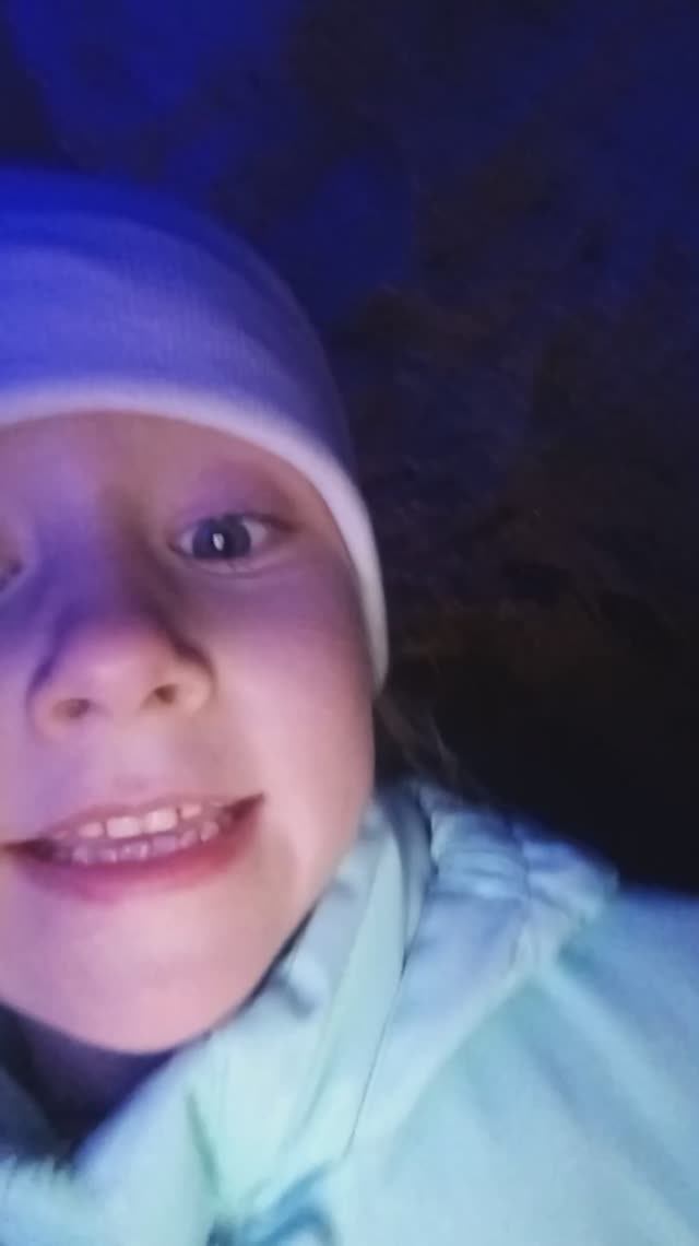 влог Света Дельфинчик в Кунгурской ледяной пещере