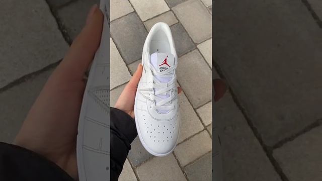 Мужские кожаные повседневные кроссовки Jordan White, мужские кеды Джордан белые А52 3б