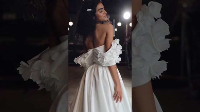 Свадебное платье Топаз из коллекции Fire Lady от Divino Rose