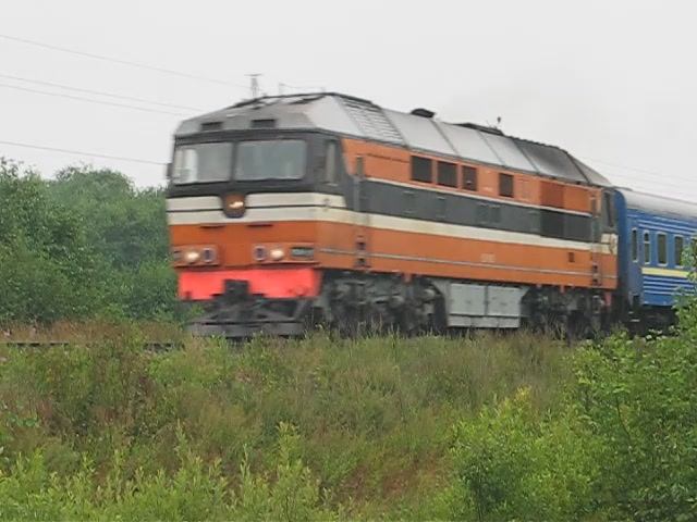 ТЭП70-0124 (РЖД/Окт, ТЧ-31 В. Луки) с поездом №54 Киев - СПб (УЗ)